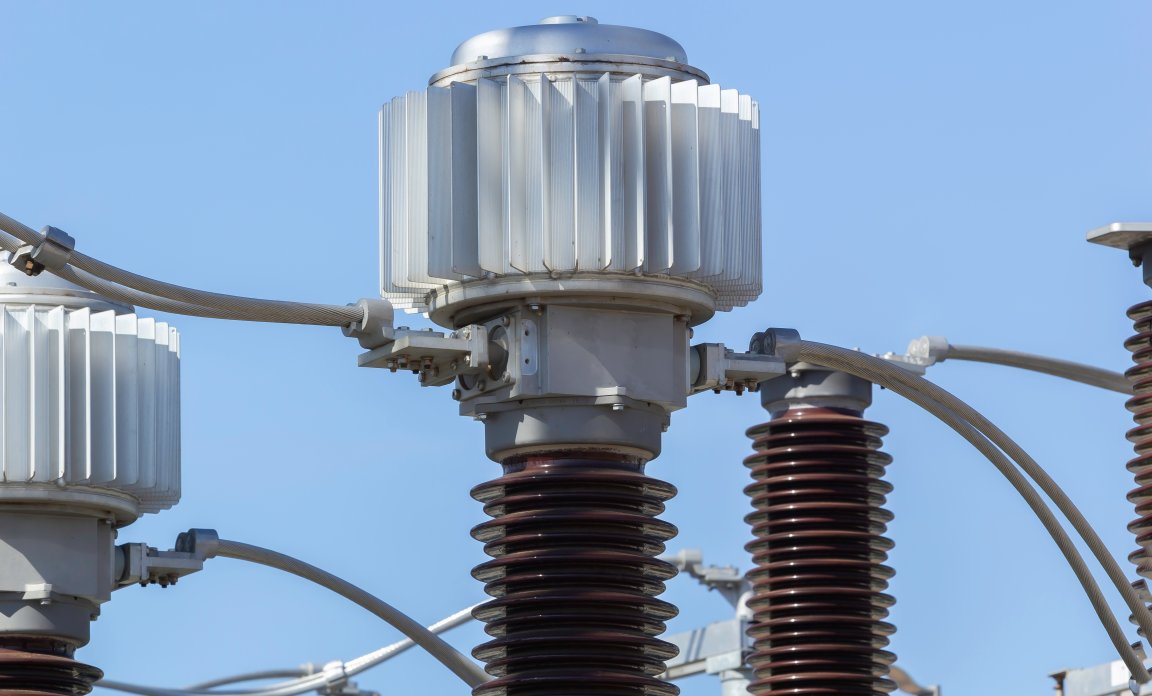 DC Busbar Systems for Reliable Energy Transmission